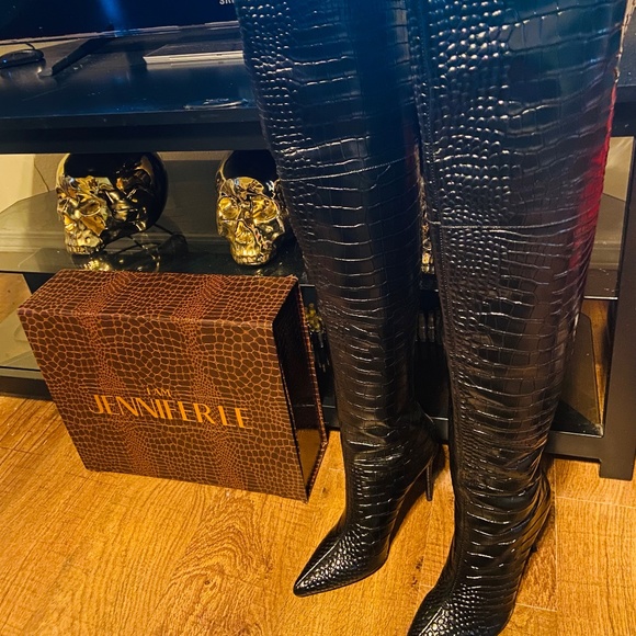 IAmJennifer Le | Shoes | Jennifer Le Black Caiman Ii New | Poshmark